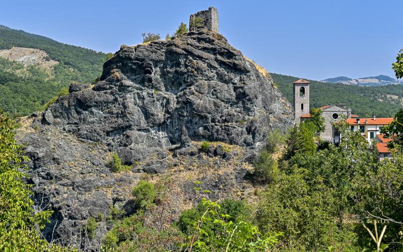 Tourer.it - Castello di Pietramogolana - Pietramogolana - BERCETO (PR)